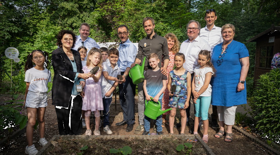 Meilenstein von 1.000 teilnehmenden Schulen im Bildungsprogramm ...